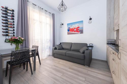 Nice Centre Flat - Modern, Quiet And Brand New - ibis Nice Centre Notre Dame