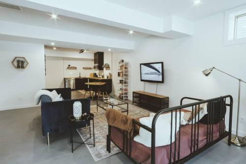Nyc Loft Inspired •12 Mins To Wem •Vintage Arcade - Alberta