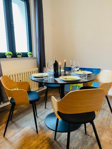 Bielefeld City Apartments - Wood - 2 Schlafzimmer, Voll Ausgestattete Kuche, Modernes Badezimmer, Sc - Bielefeld