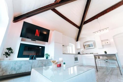 Loft Cavour - Teatro Ariston - Sanremo