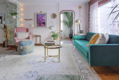 Bohemian Compound With Hot Tub - Burlington, VT