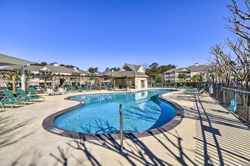 Pool & Private Balcony! Crow Creek Golf Club Condo - Sunset Beach, NC