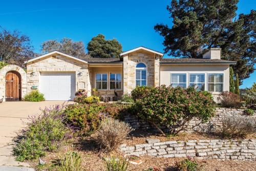3485 Avalon By The Sea Home - Monterey, CA