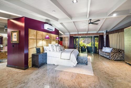 Trinity Beach Palace Luxury Estate By Belle Escapes - Trinity Beach