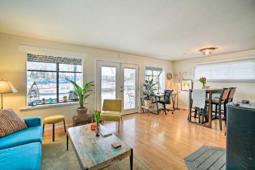 Portland Floating Home Getaway W/ Sauna! - Portland, OR
