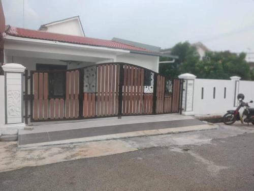 Distance 1km From Beach And Town - Port Dickson