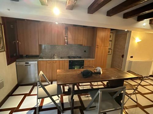 1 Ca'del Traghetto Family Apartment - Venecia