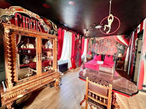 Le Cirque Ensorcele - Le Studio Maudit & Cosy - Belfort