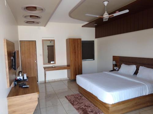 Flamingo Club & Resort in Diu, India - reviews, prices | Planet of Hotels