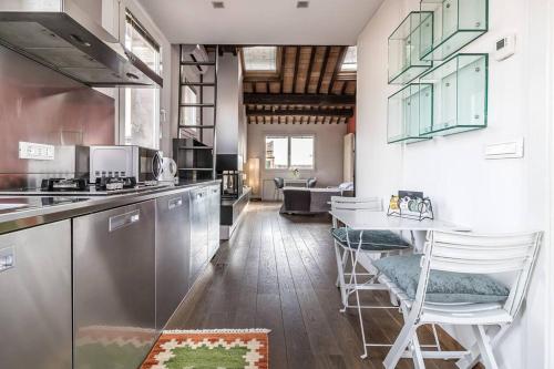 Enjoy Home - Mansarda Nel Cuore Di Padova - Padua