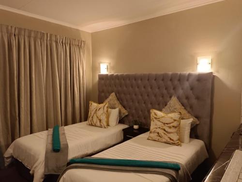 Apartment A8 Inside Bains Lodge - Bloemfontein