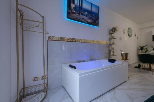 Fashion Apartment Gold Bologna With Jacuzzi & Car Garage - Bologna