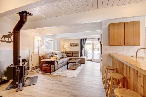 Cozy Condo Near Golf, 7 Mi To Big Sky Resort! - Big Sky, MT
