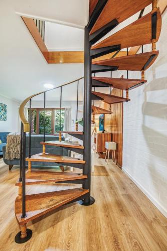 Cedar Cottage Unit 5 - Bright