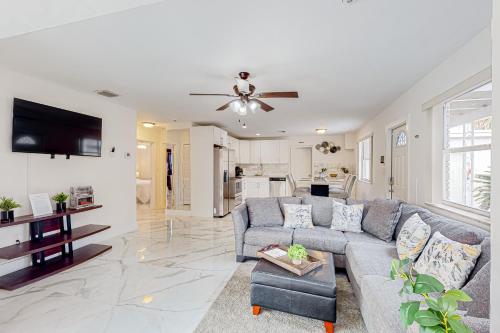 Seaview Suite - Deerfield Beach, FL