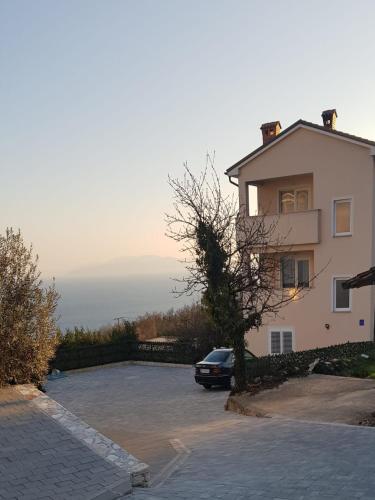 Apartment Baricevic Deals & Reviews, opatija | LateRooms.com