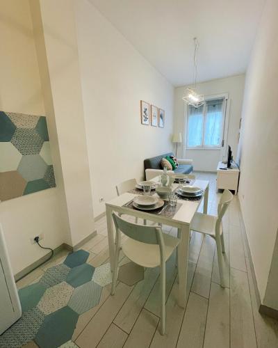 50 Papiniano Apartment - Milano