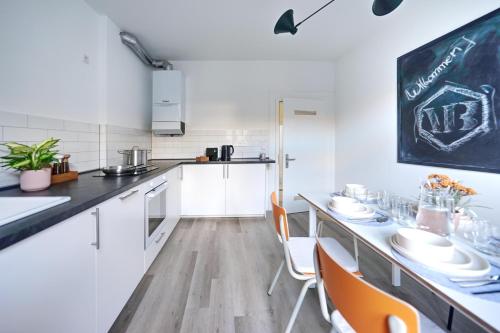 Therme - Zentral - Gruppen - 3 Sz - Vonbehling - Wiesbaden