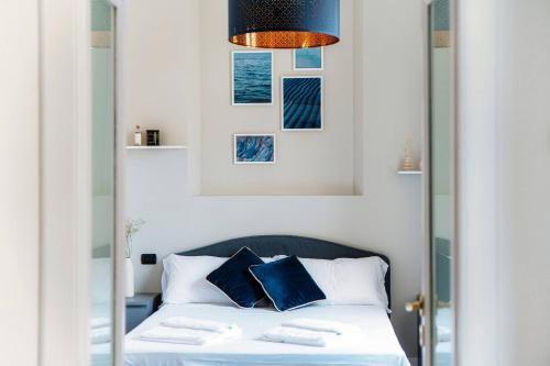 Shades Of Lake - Blue Apartment - Como