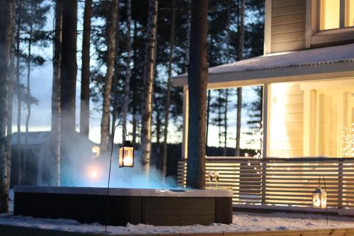 Luxurious Villa Snow With Jacuzzi - Rovaniemi