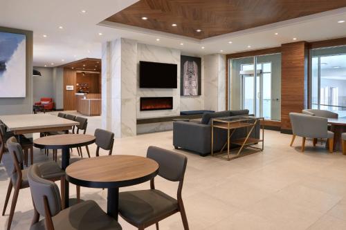 Fairfield By Marriott Niagara Falls, Canada - Niagara Falls, NY