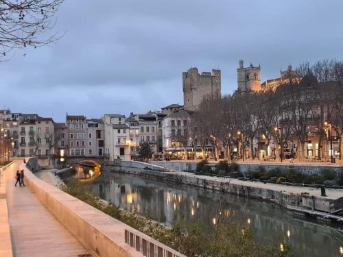 Entre Ville Et Canal, Calme Et Central - Gare A 700 M - Aude