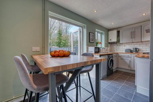Capri 13 Sa - Contemporary 2 Bedroom House In Loughborough With Free Parking, Close To Loughborough - Loughborough