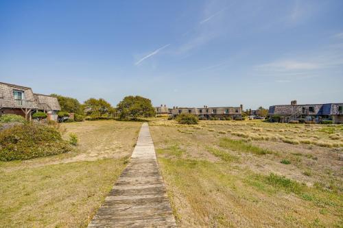 Kitty Hawk Vacation Rental 1 Mi To Beaches! - Kitty Hawk, NC