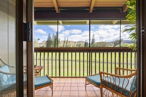 Tropical Getaway Perfect For Families - Kalaeʻōʻio Beach Park
