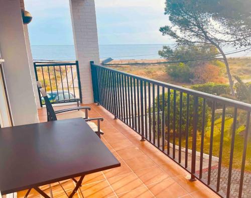 Apartamento En Primera Linea De Playa - Denia