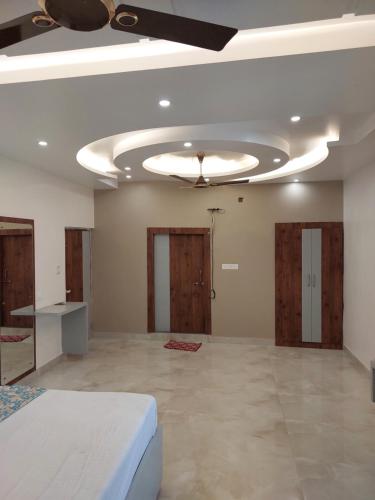Hotel Aastha & Banquets - Patna