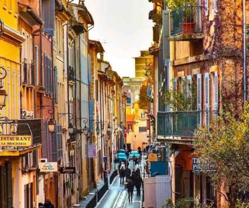 Studio Au Cœur D'aix Avec Balcon Et Parking - Aix-en-Provence