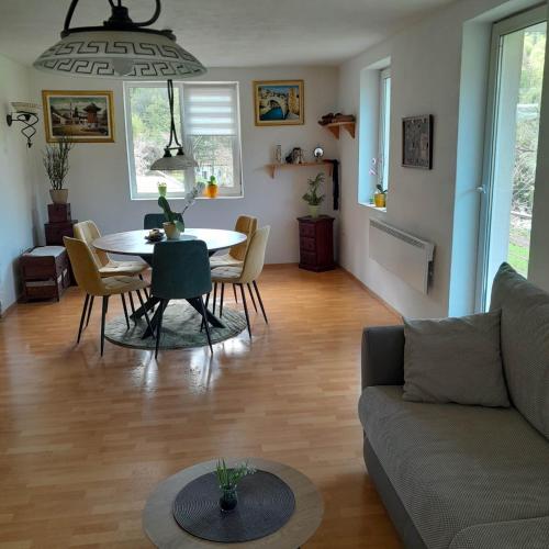 Nice Apartment Near By Capital Of Slovenia - Ljubljana