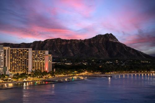 15 Best Resorts In Honolulu, Hawaii - Updated 2024 | Trip101