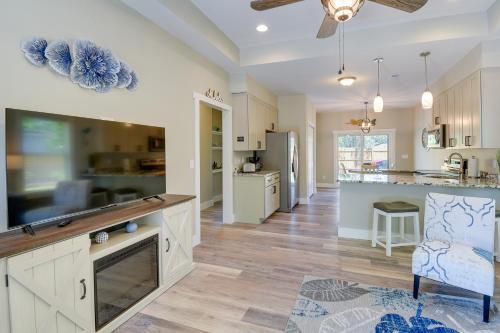 1 Mi To Beach! Ocean Isle Home W/ Shared Lanai - Ocean Isle Beach, NC