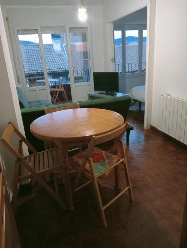 Luminoso, Centrico Y Silencioso Apartamento - Jaca