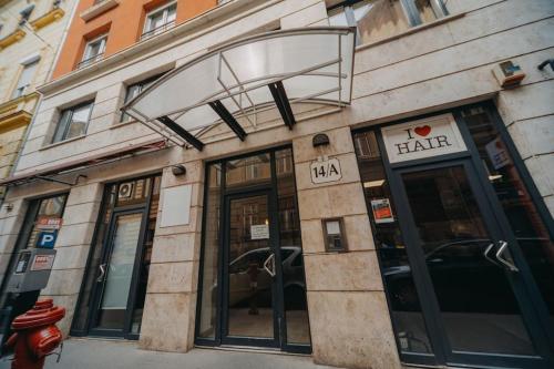 Orangehomes One Bedroom Art Apartment - Budapest