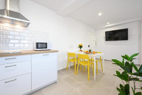 New 2 Bedroom Beach And City Center - Ruiz Vertedor By 10tosea - Fuengirola