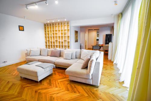 Luxury Central Park Apartment - Bukarest