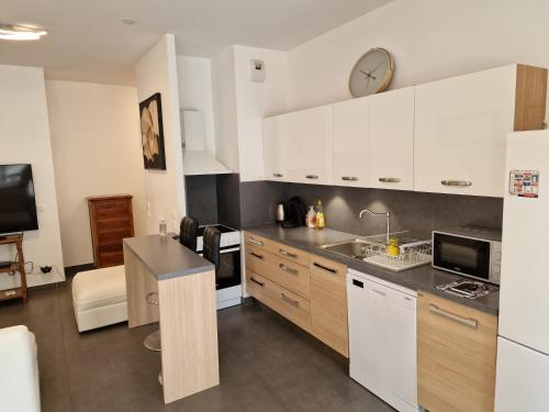 Entier Beau 3pieces Climatise Avec Terrasse De 60m2 Pour 7personnes - Châtenay-Malabry