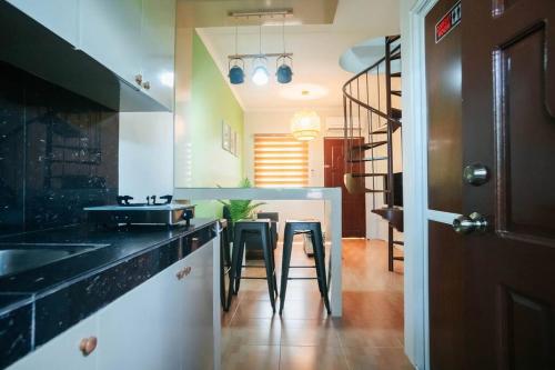 Cozy Bnb - Unit L - Batangas