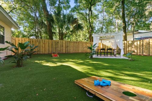 The Garden Cottage - Pet Friendly & 5 Mins To Town - St. Augustine, FL