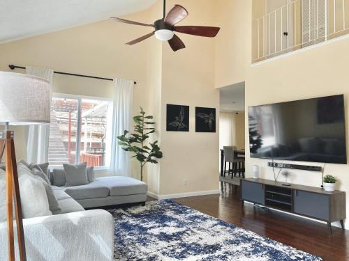 Reno 3br Home · Graduation & Spring In Reno - Reno