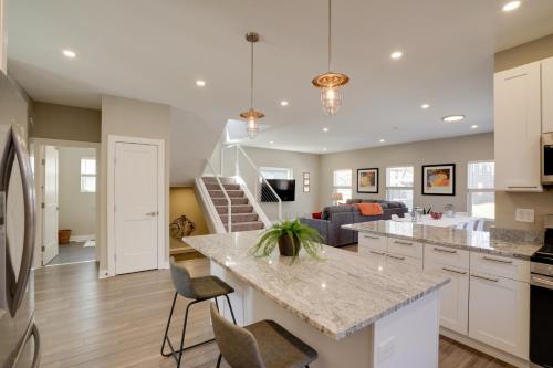 Spacious Minneapolis Vacation Rental W/ Game Room! - Minneapolis