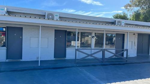 Ouyen Motel - Murray River