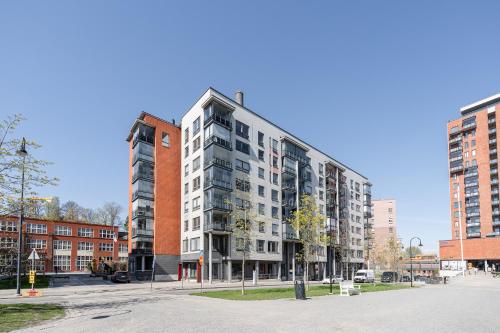 Top Floor 1br Apartment In Tampella With Free Parking, Sauna & Balcony - Tampere