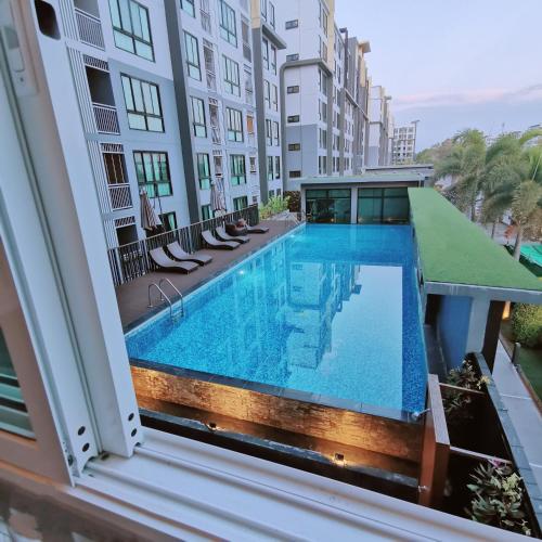 Cbp Treasure Condo 泳池景 - Chiang Mai
