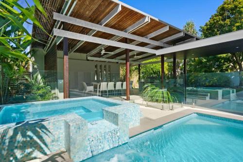 Witta Circle - Walk To Hastings St & Noosa Beach - Noosa Heads