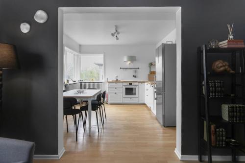 Cozy 2br Apartment - Reykjavik