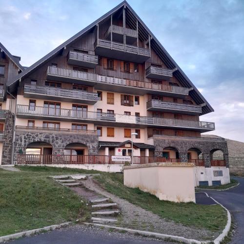 T2 Confortable - Piscine Chauffee - Super Besse - Chambon-sur-Lac